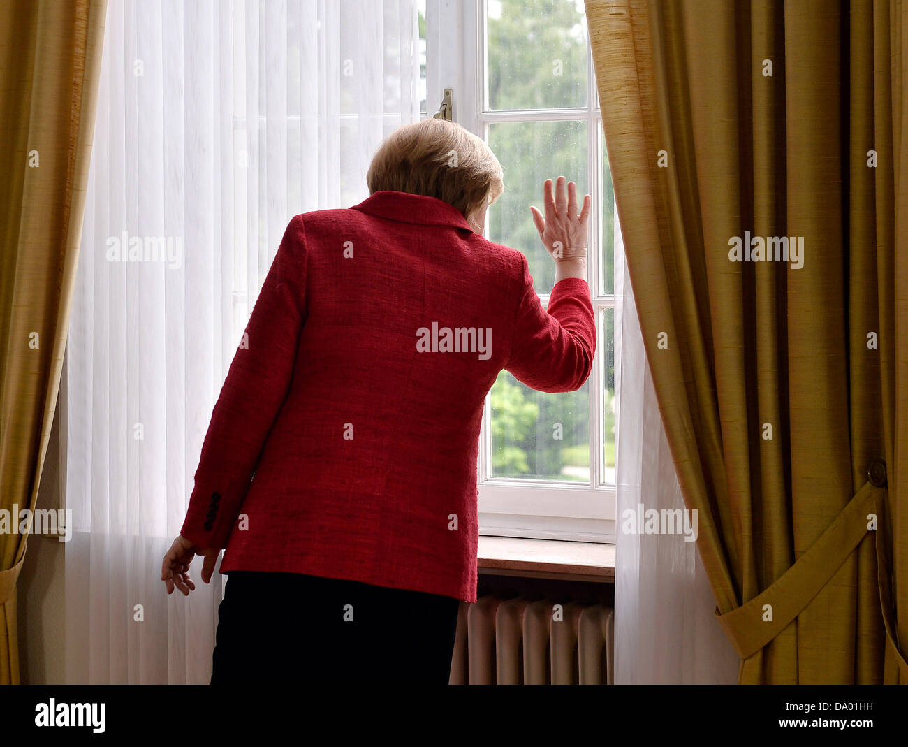 Angela martin the office hi-res stock photography and images - Alamy