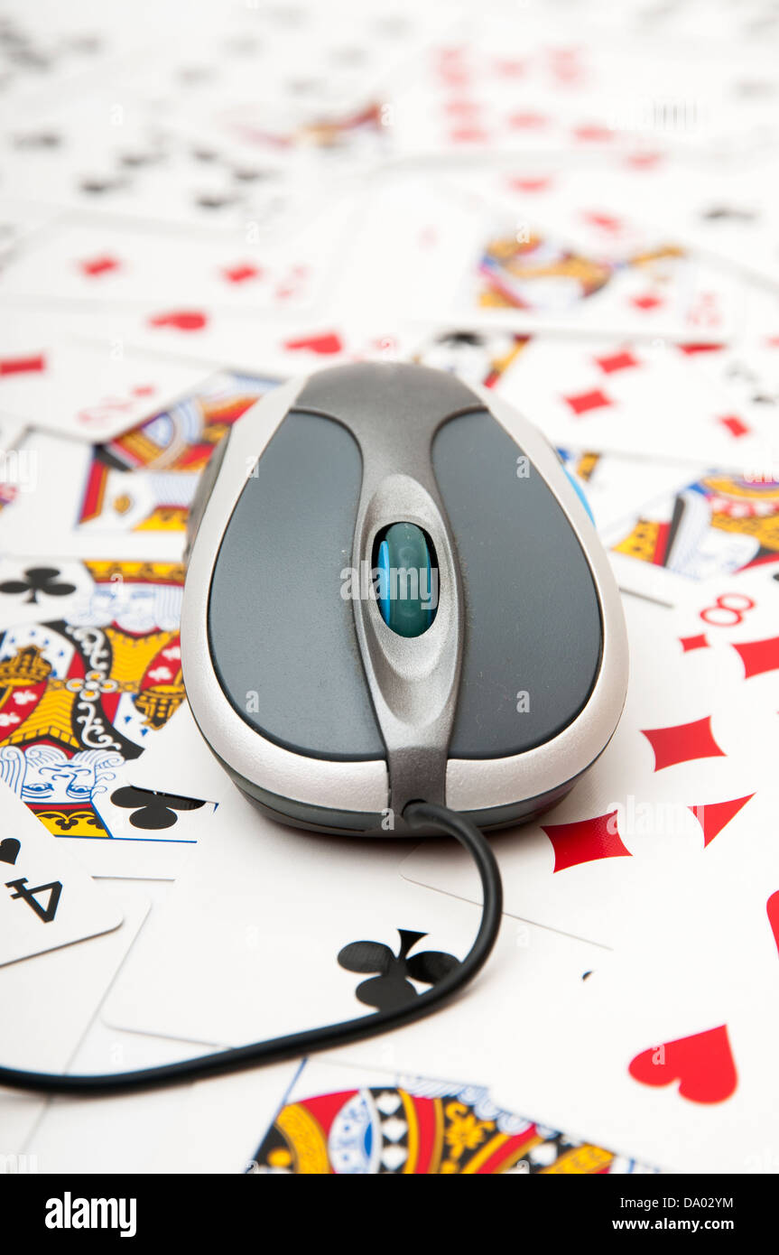 Mouse hold card hi-res stock photography and images - Alamy