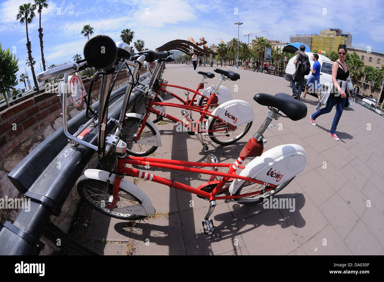 Bicycle sharing system black hi-res stock photography and images - Alamy