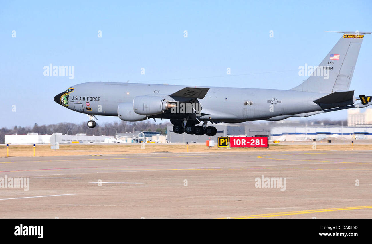 171st air refueling wing hi-res stock photography and images - Alamy