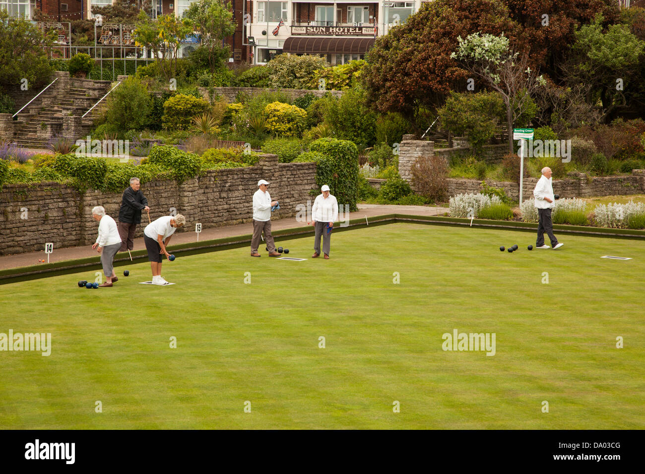 Lawn bowls competition hi-res stock photography and images - Alamy