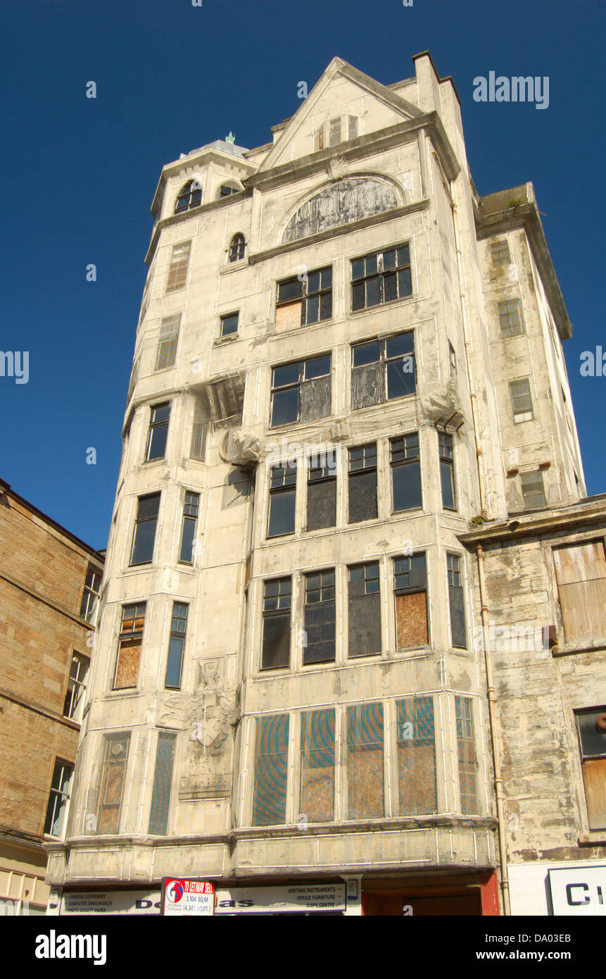 Derelict abandoned building glasgow hi-res stock photography and images ...