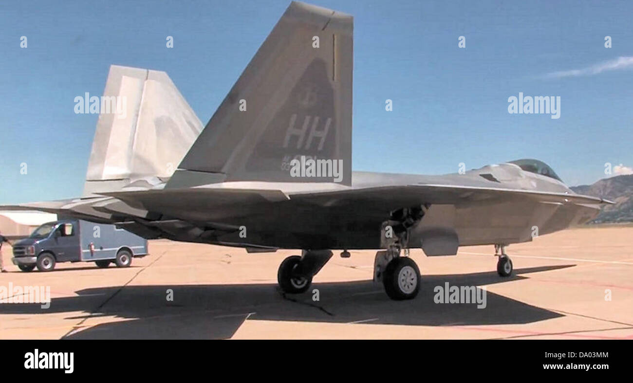 The Lockheed Martin F-22A Raptor, serial number 03-4061, from the 199th ...