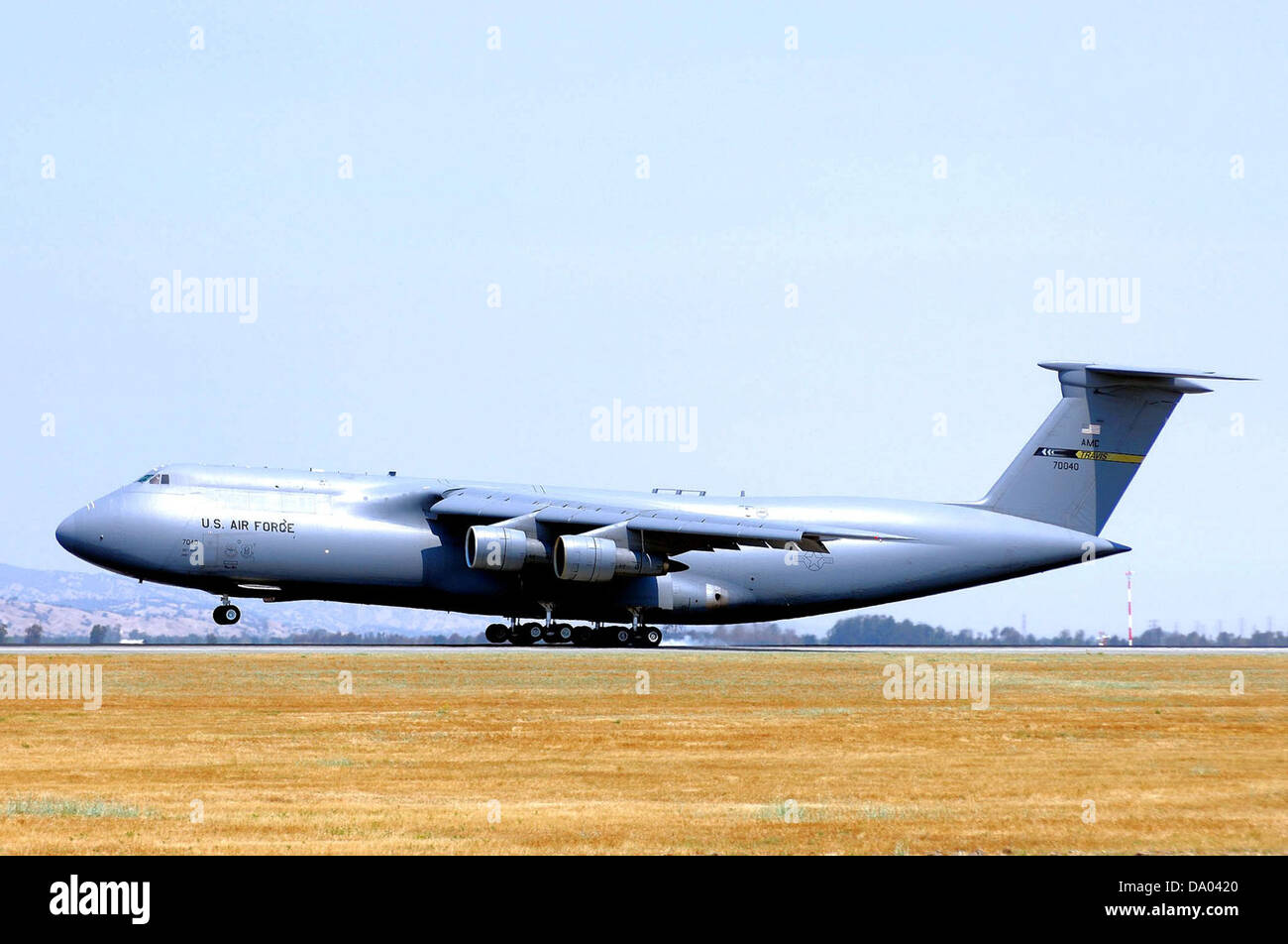 60th air mobility wing hi-res stock photography and images - Alamy