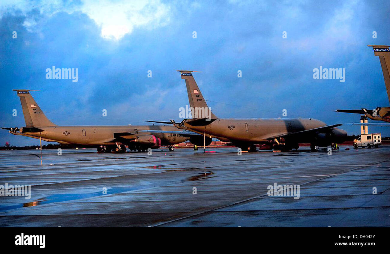 927th air refueling wing hi-res stock photography and images - Alamy