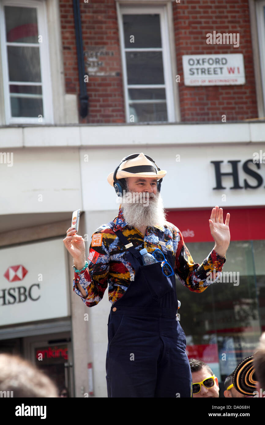 Spectator crowds hi-res stock photography and images - Alamy