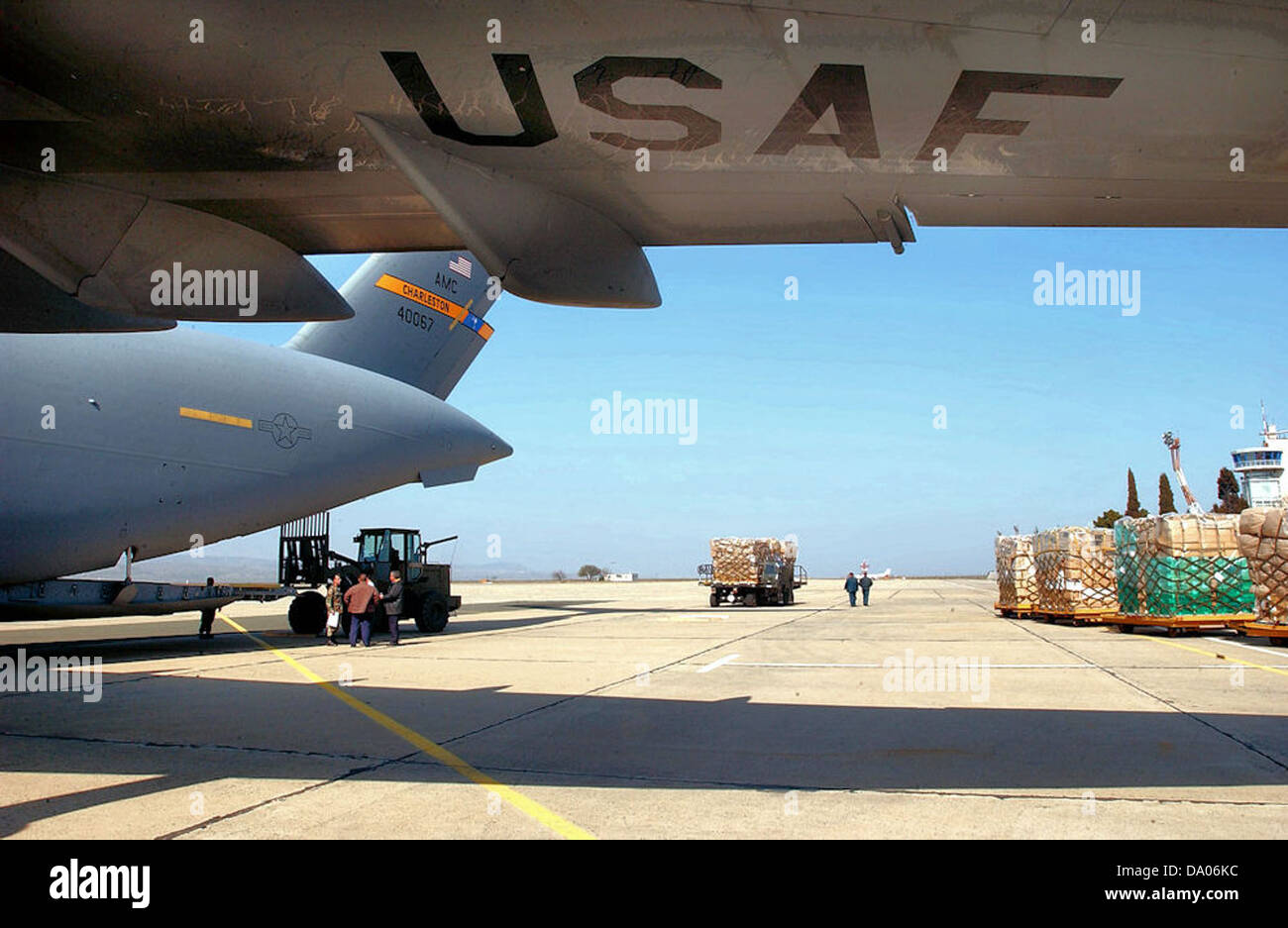 409th air expeditionary group hi-res stock photography and images - Alamy