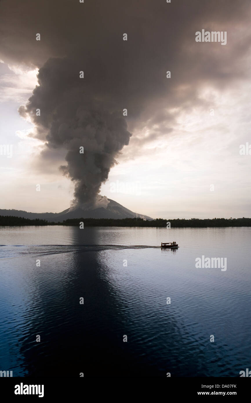 Mt. Tavurvur volcanoe, Rabaul, New Britain Island, Papua New Guinea ...