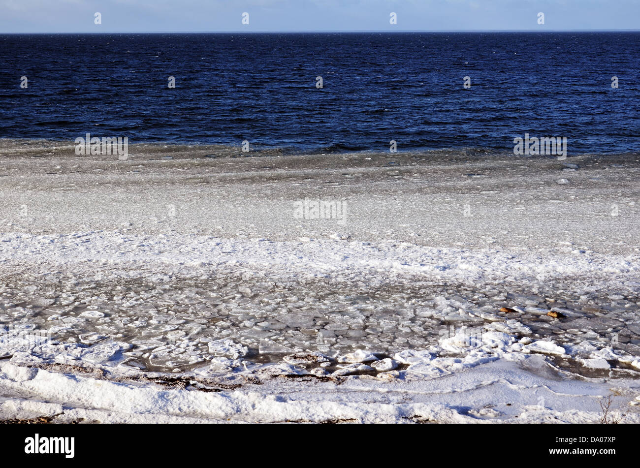 Ice break up hi-res stock photography and images - Alamy