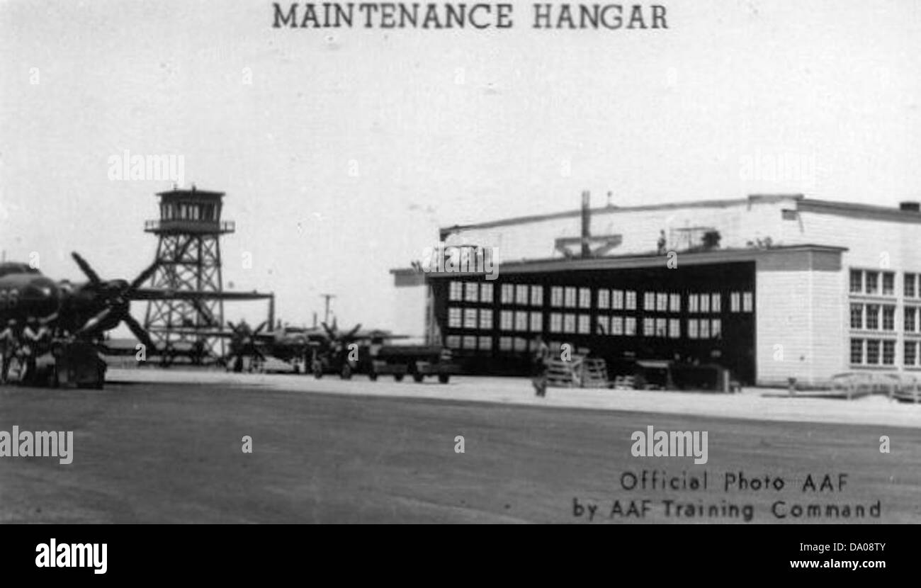 Plane airplane hangar aircraft Black and White Stock Photos & Images ...