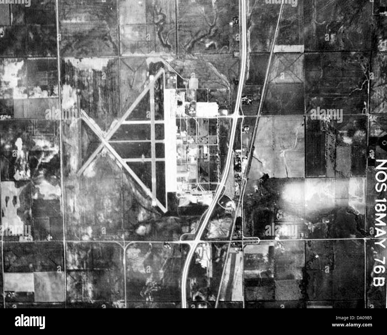 This USGS map from May 1976 depicts Strother Airport, located in Kansas ...