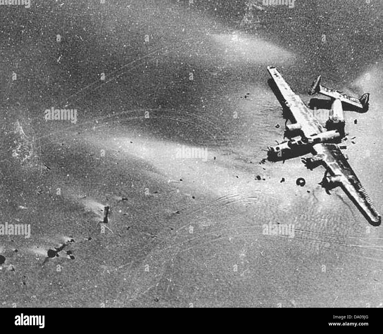 B 24 liberator crew Black and White Stock Photos & Images - Alamy