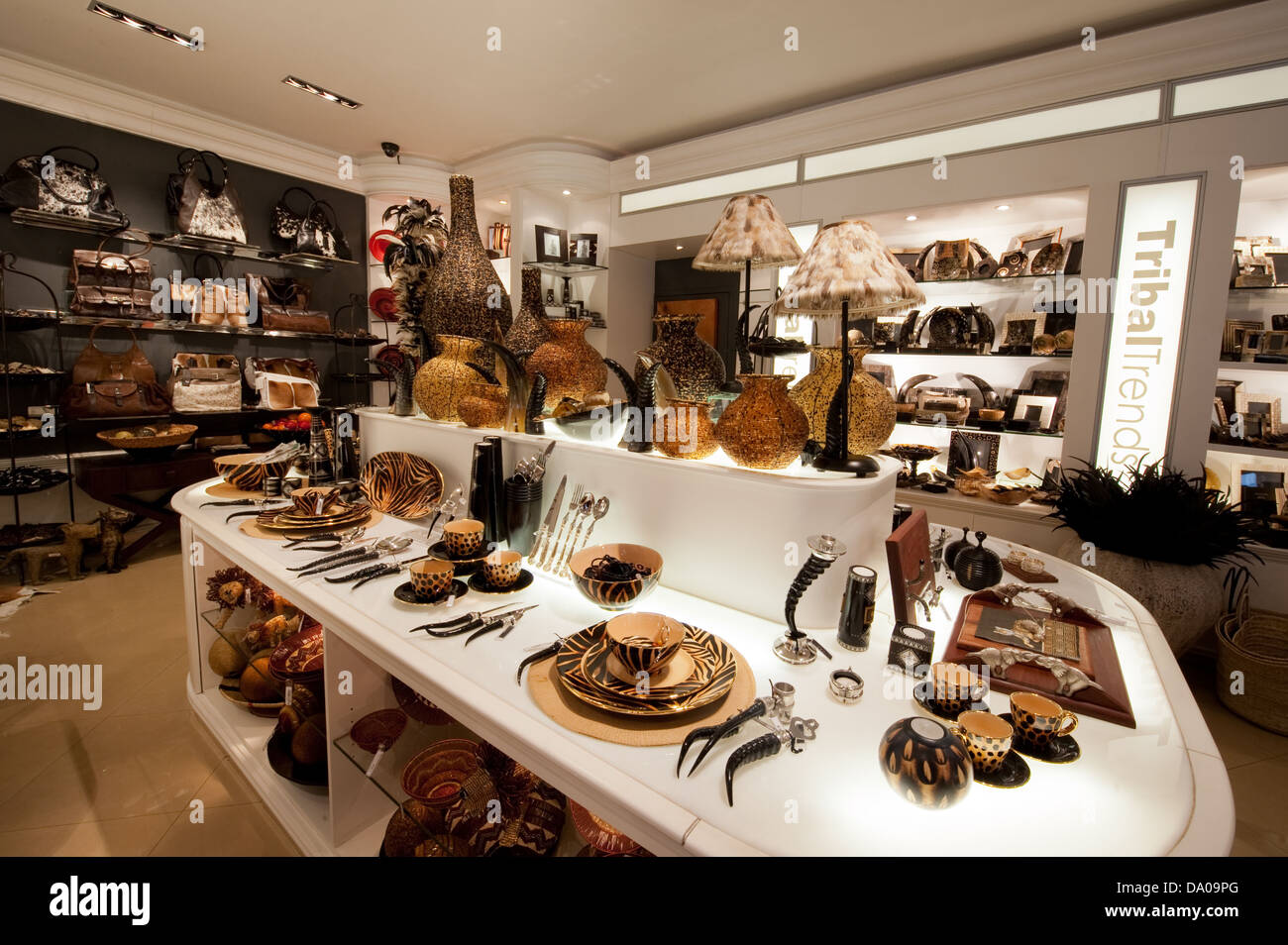 Africa art and crafts, Tribal Trends, Long Street, Cape Town, South ...