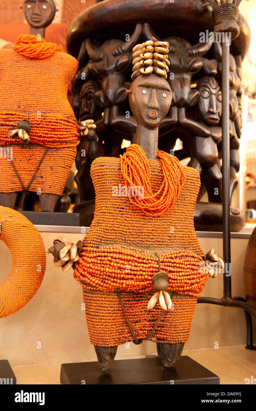 Africa art and crafts, Tribal Trends, Long Street, Cape Town, South ...