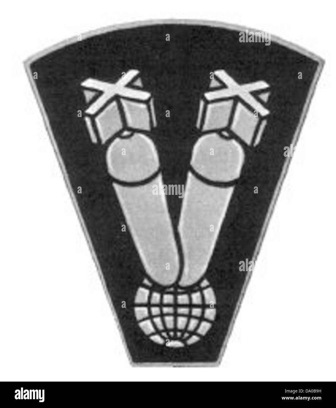 The emblem of the XX Bombardment Group (BC), a U.S. Air Force unit ...