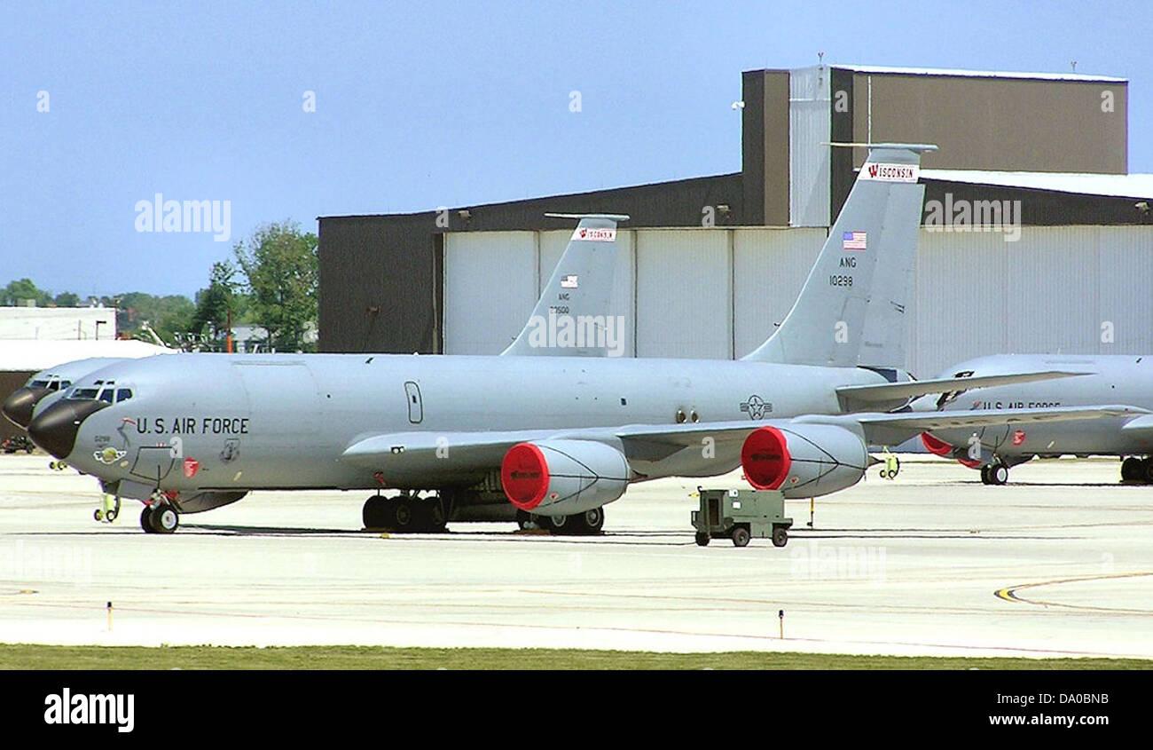 The 128th Air Refueling Wing at General Mitchell Air National Guard ...