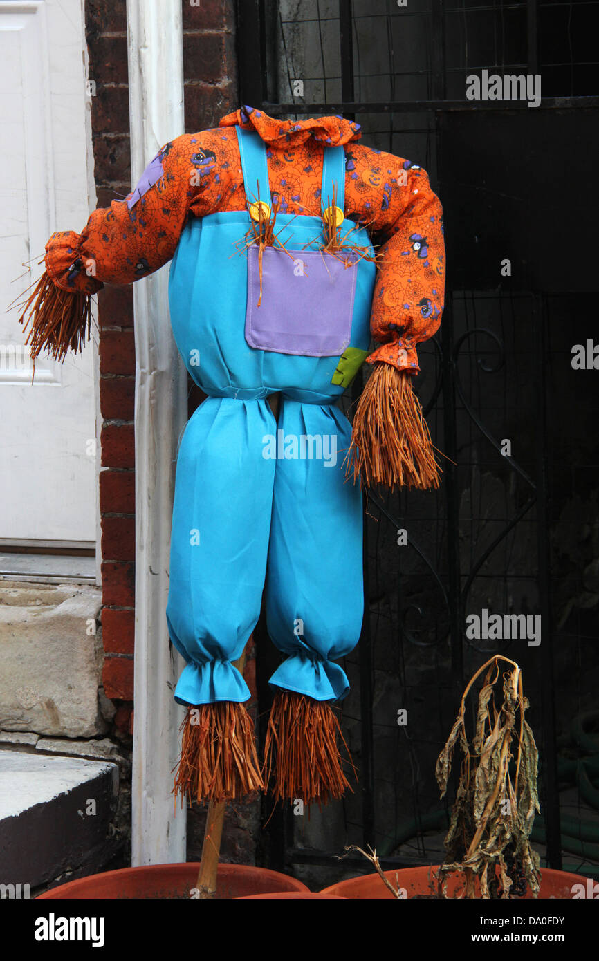 Straw man puppet in a house in Philadelphia Stock Photo - Alamy