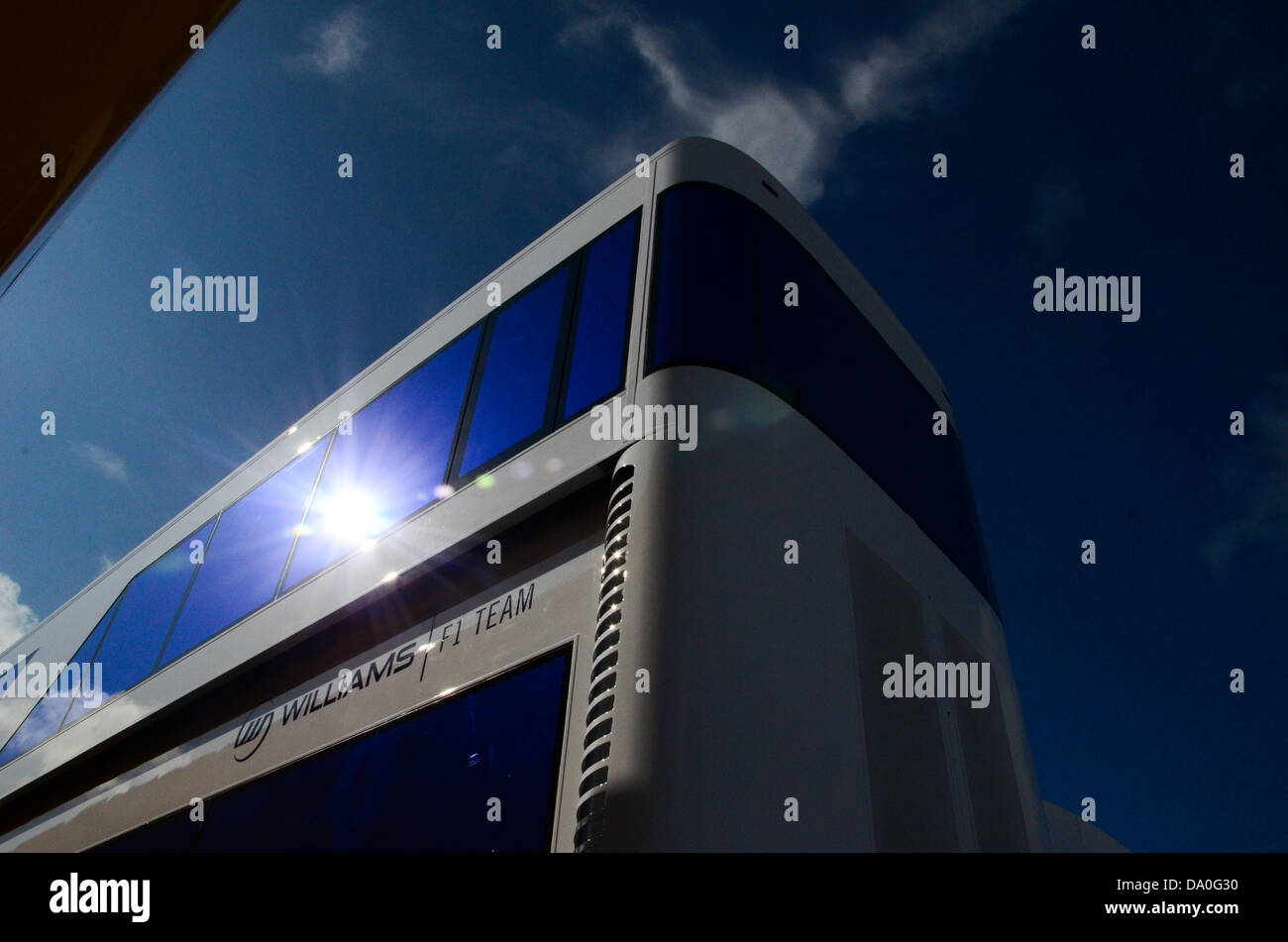 F1 motorhome hi-res stock photography and images - Alamy