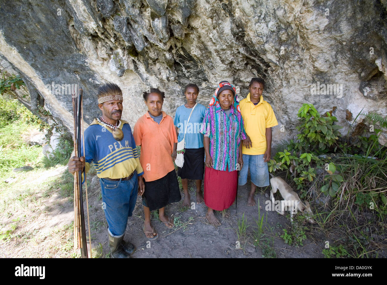 Eastern highlands province papua new hi-res stock photography and ...