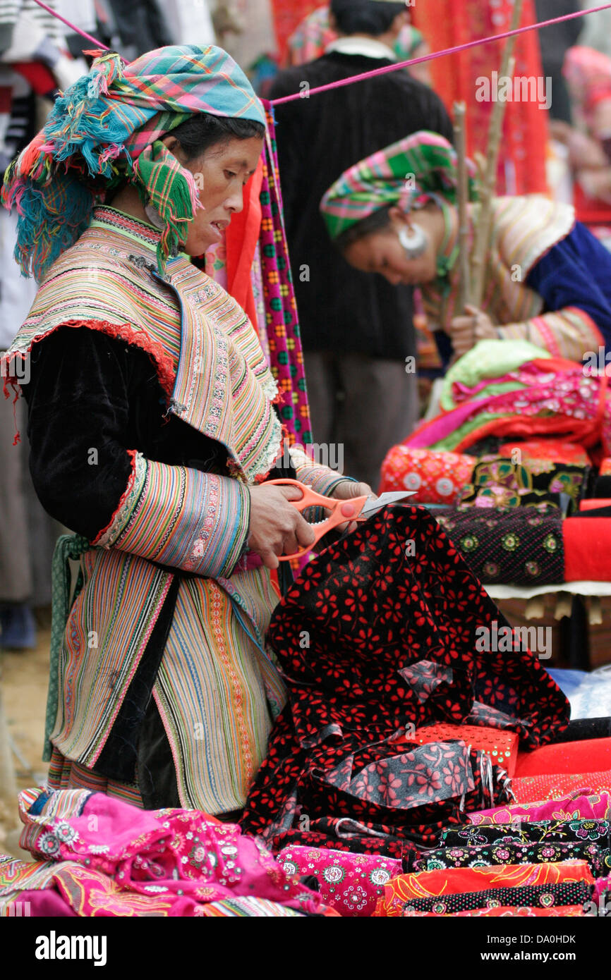 Colorfully dressed Flower Hmong women at the market in Bac Ha, Vietnam ...