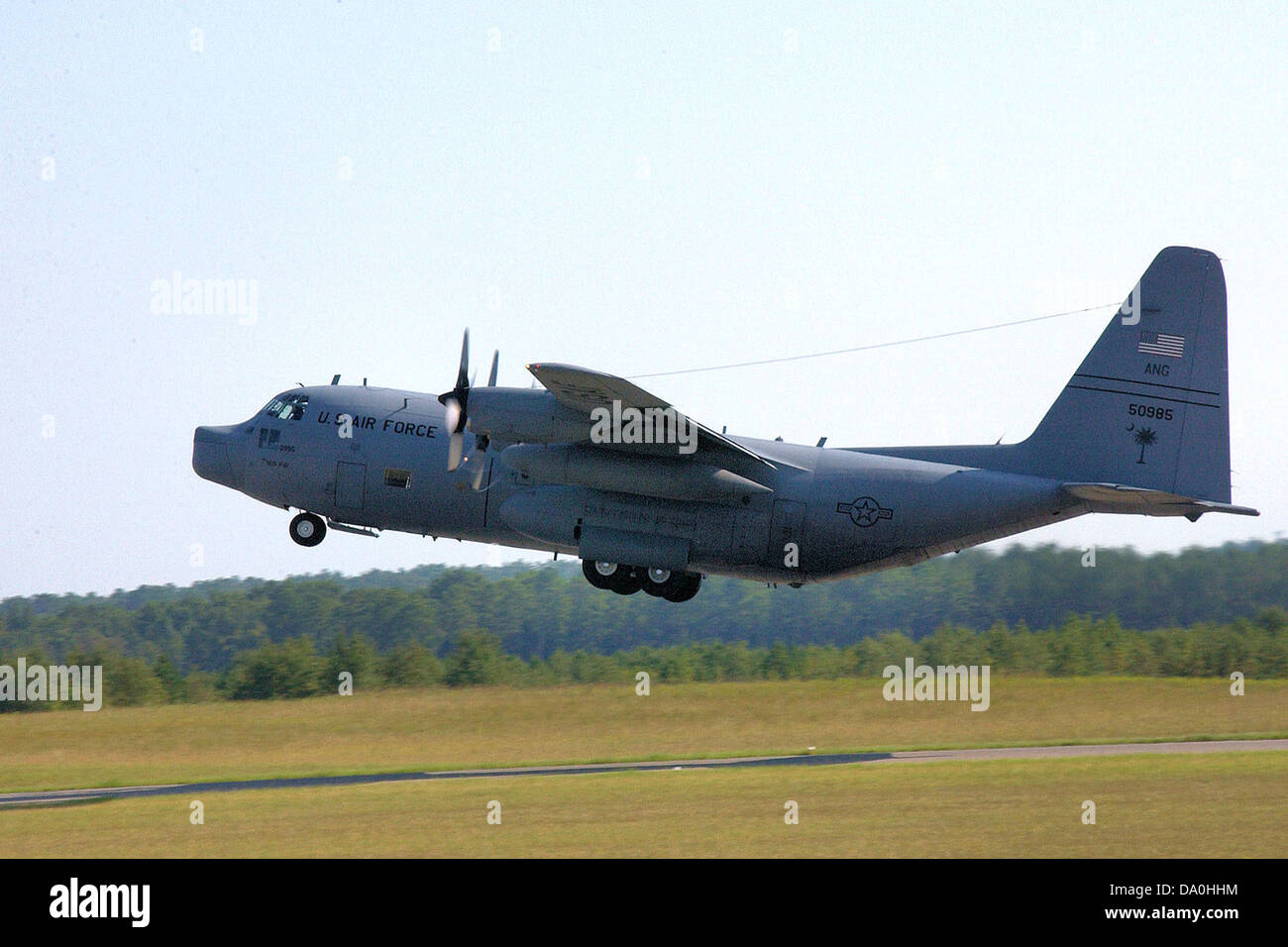 This image shows a Lockheed HC-130H-LM Hercules, tail number 65-0985 ...