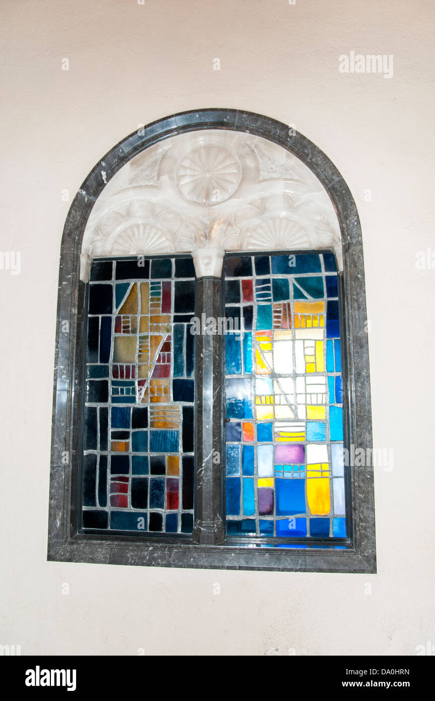 Window vitral church catholic hi-res stock photography and images - Alamy