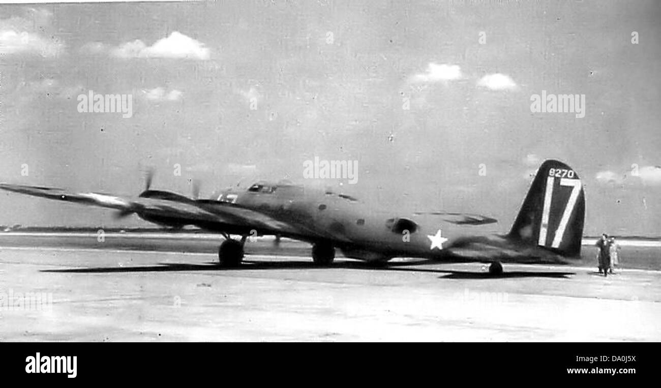 B 17b flying fortress hi-res stock photography and images - Alamy