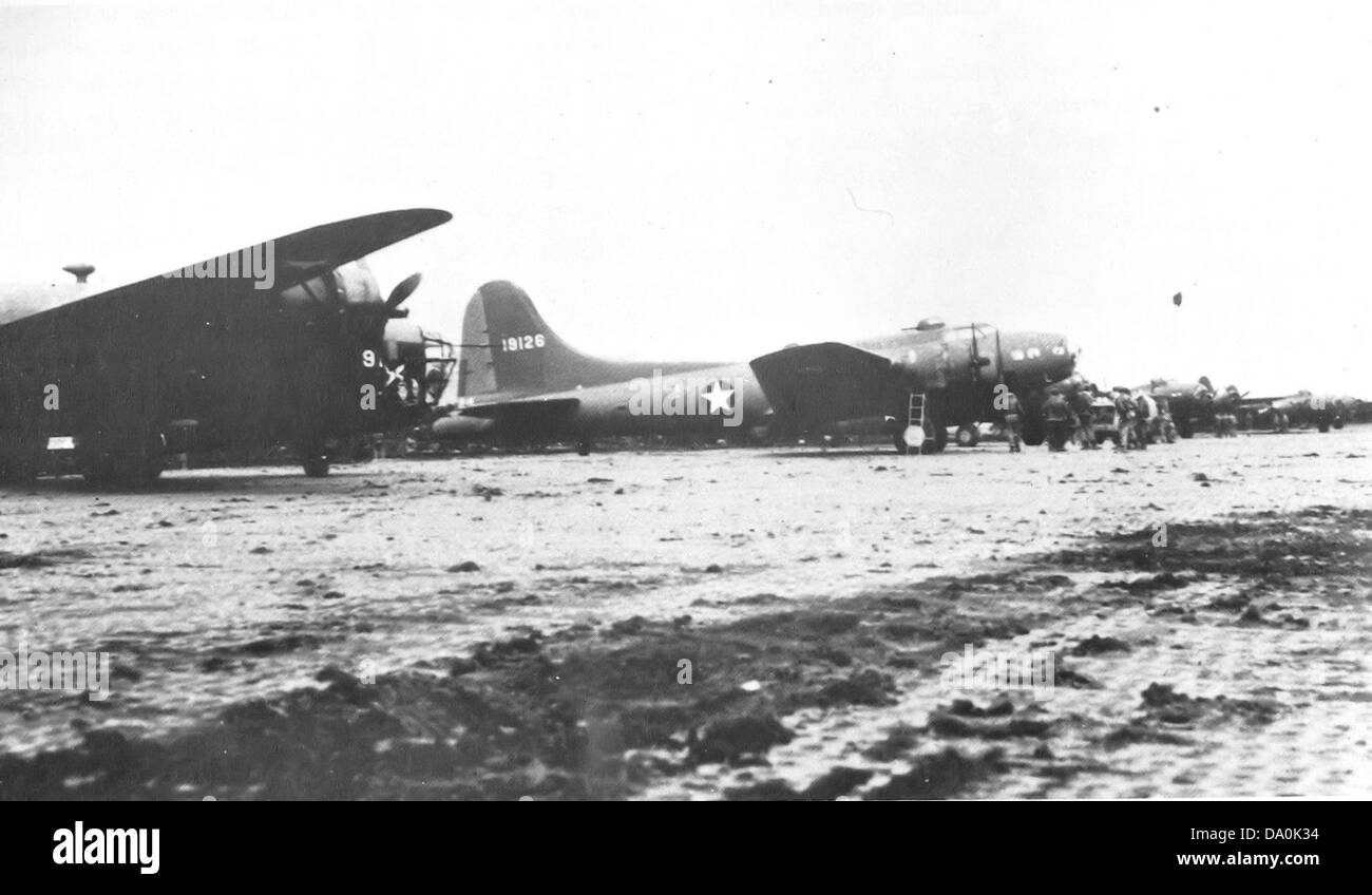 The 36th Bomb Squadron operated from Fort Glenn Army Airfield (AAF) in ...