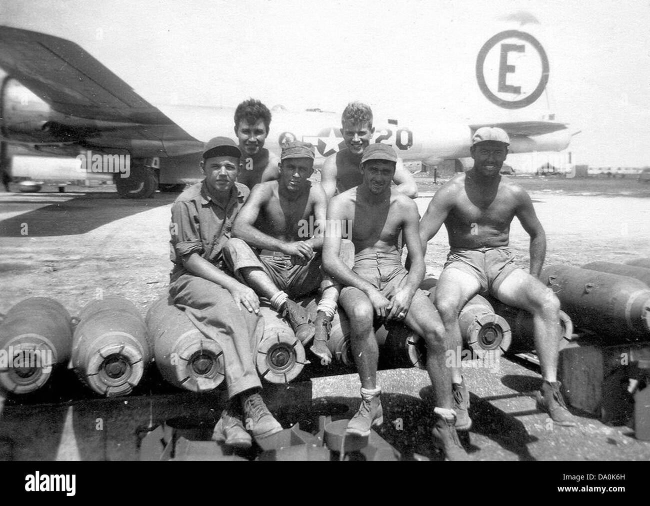 Bomb loaders hi-res stock photography and images - Alamy