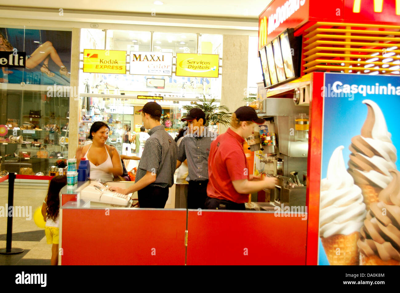 Mall in santos hi-res stock photography and images - Alamy