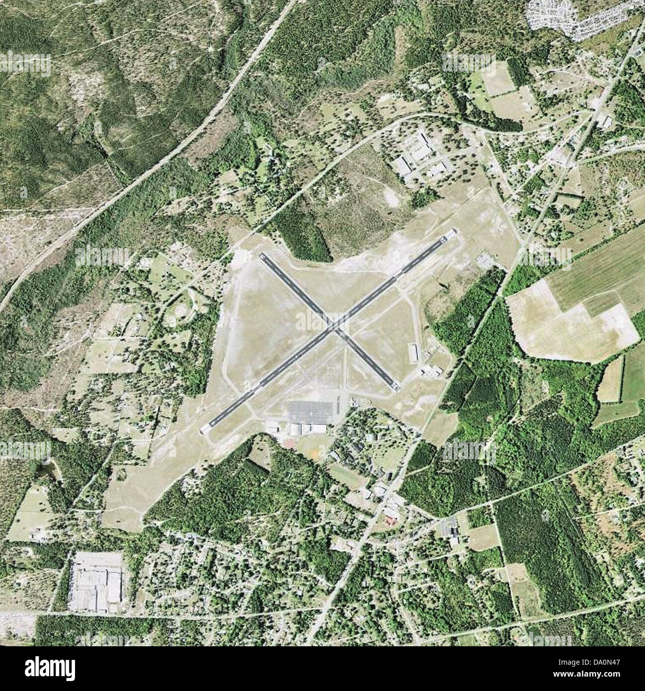 Woodward Field in South Carolina is a general aviation airport located ...