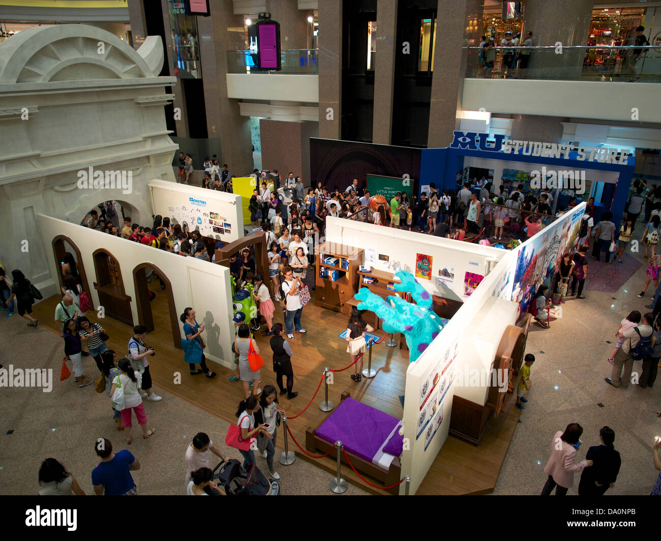 Times Square shopping centre in Causeway Bay, Hong Kong Stock Photo - Alamy