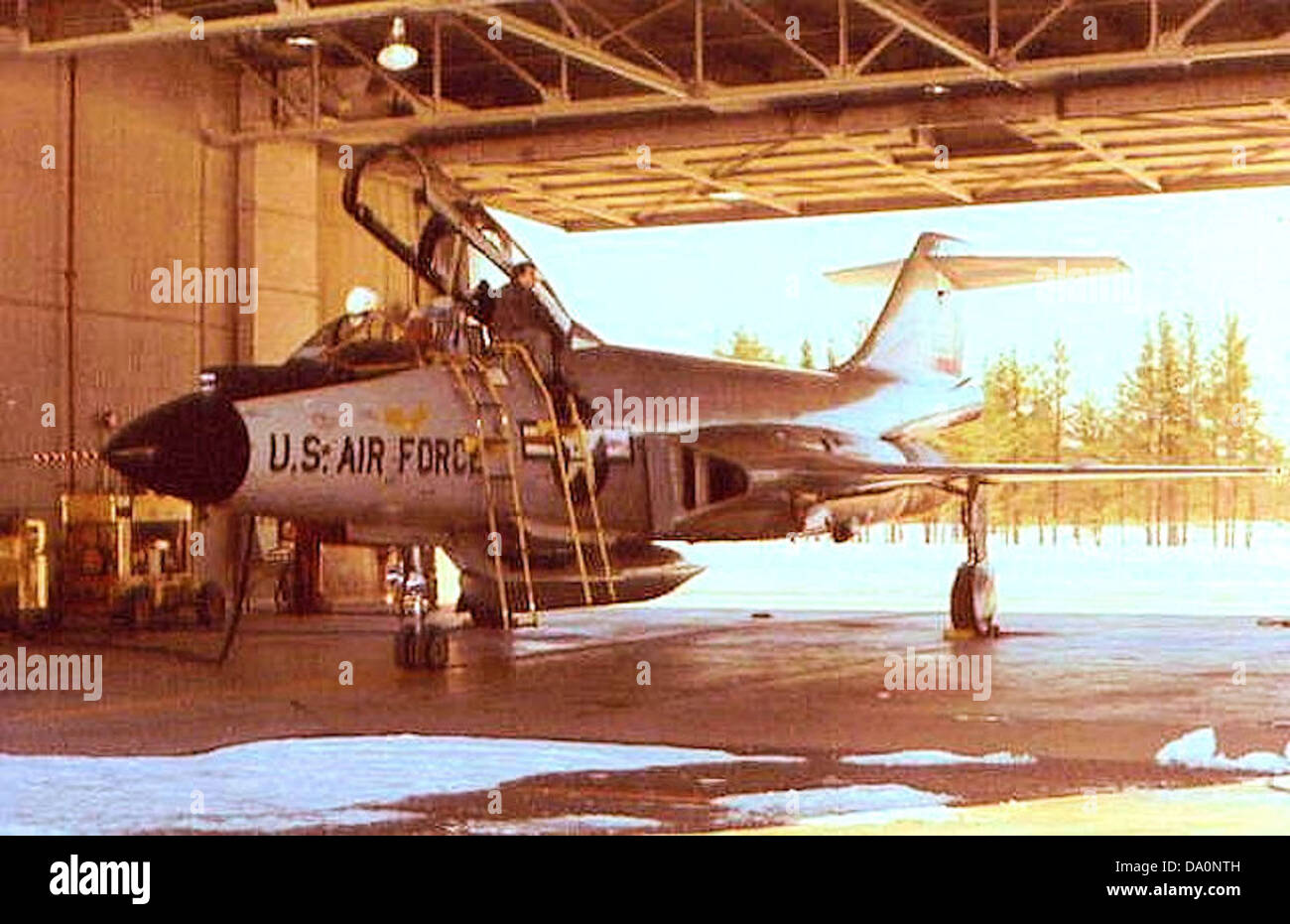The 62nd Fighter Interceptor Squadron (FIS) operated the F-101 Voodoo ...