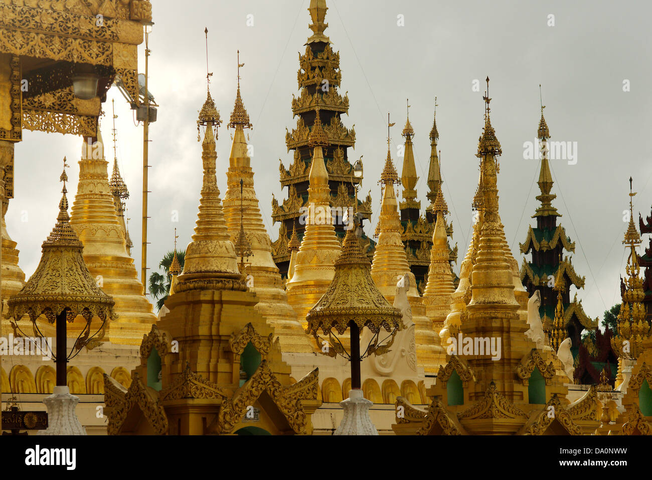 Details of the stupas at Shwedagon Pagoda Stock Photo - Alamy