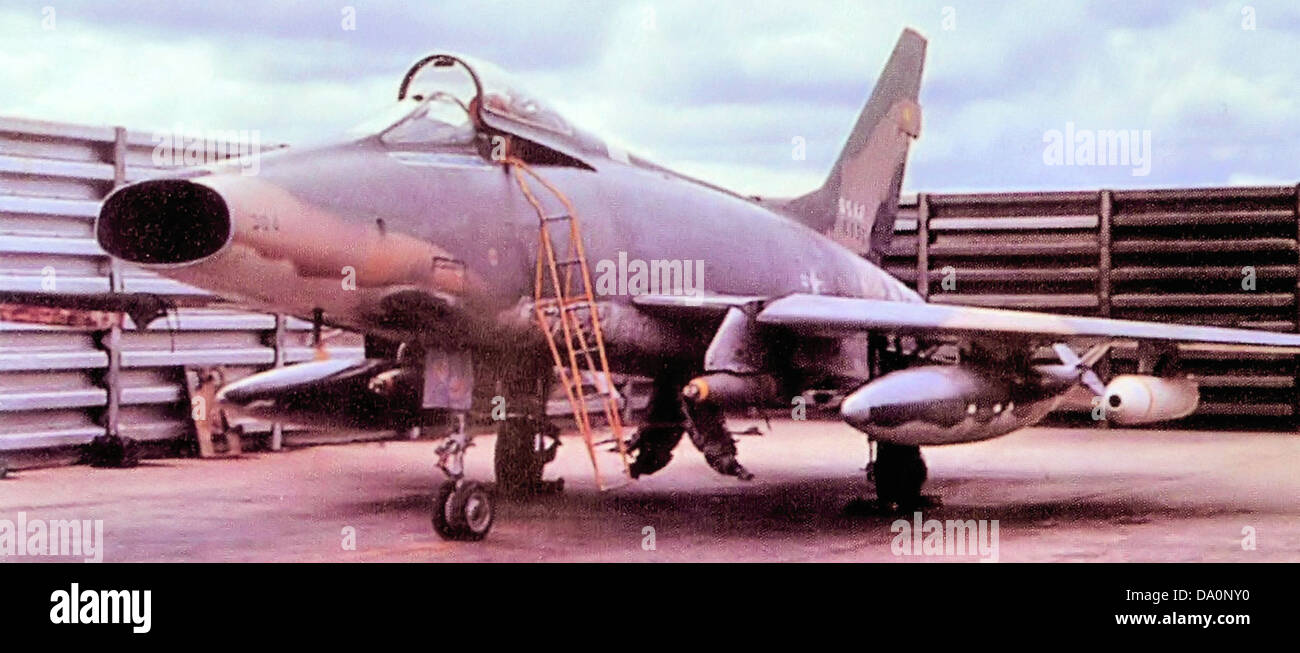 F 100d Super Sabre Aircraft High Resolution Stock Photography and ...