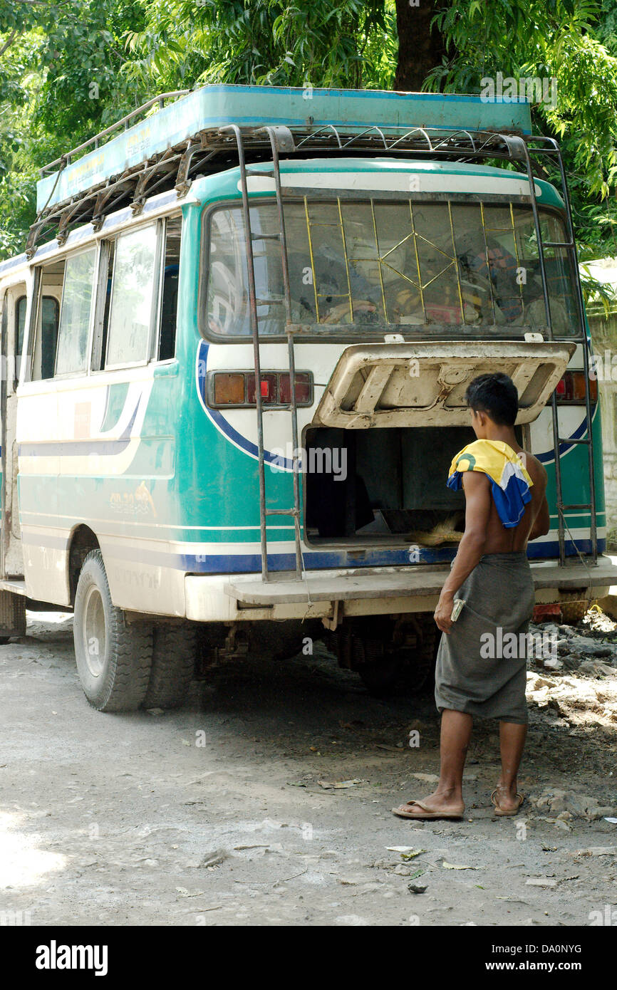 Old Bus Myanmar Burma High Resolution Stock Photography and Images - Alamy