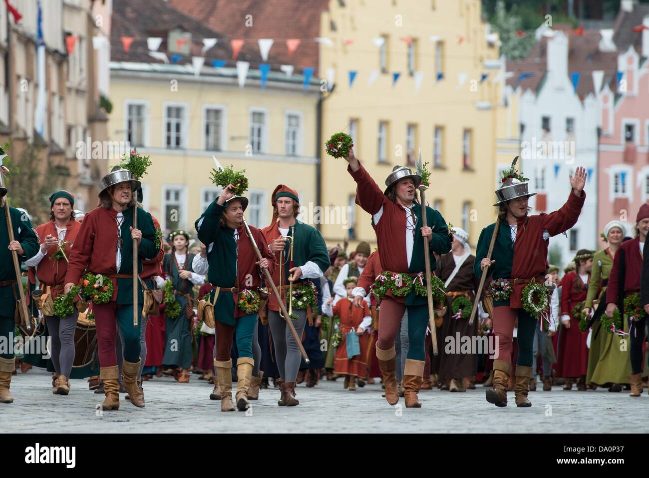 Mediaval helmets hi-res stock photography and images - Alamy