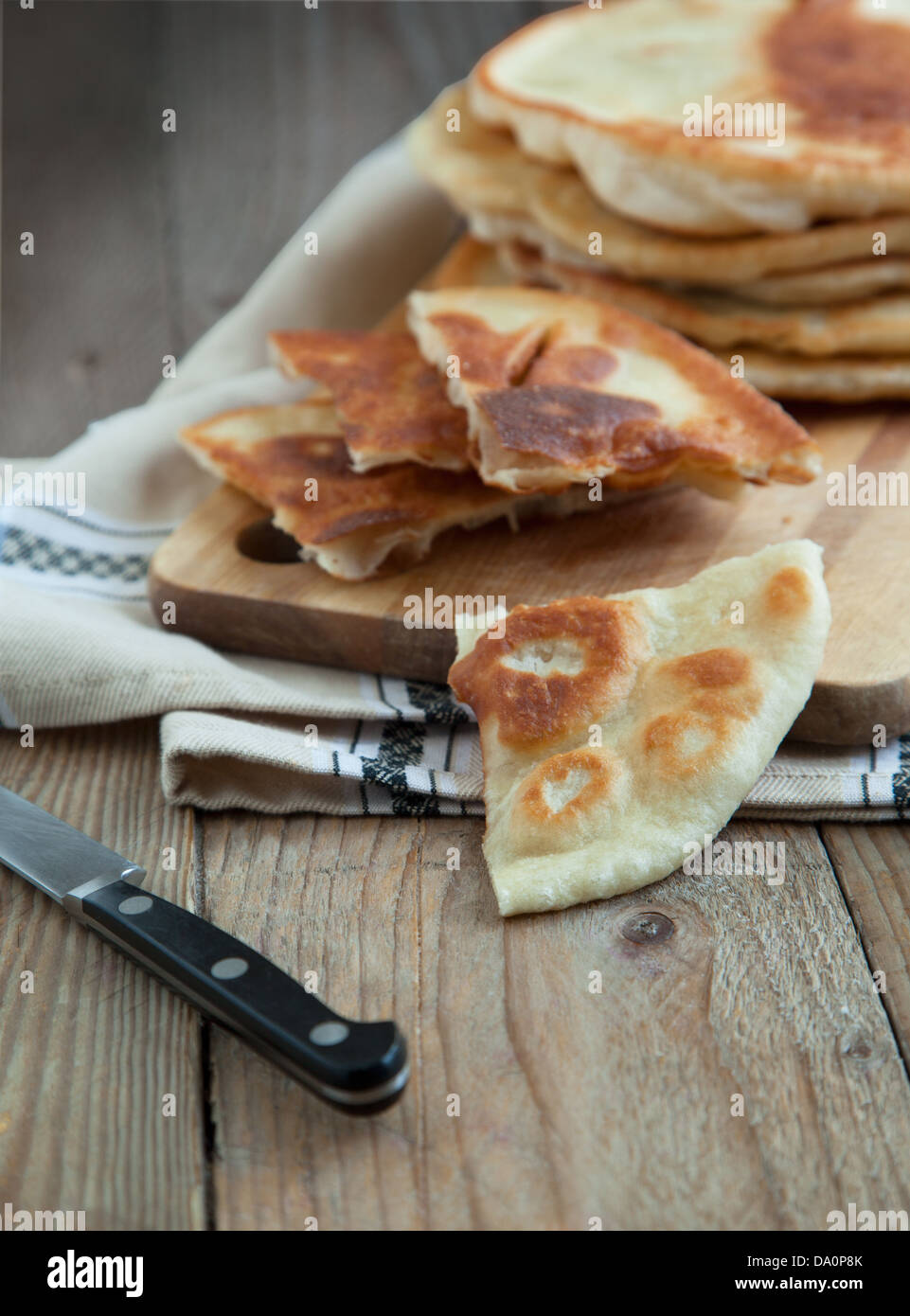 Round flat bread hi-res stock photography and images - Alamy