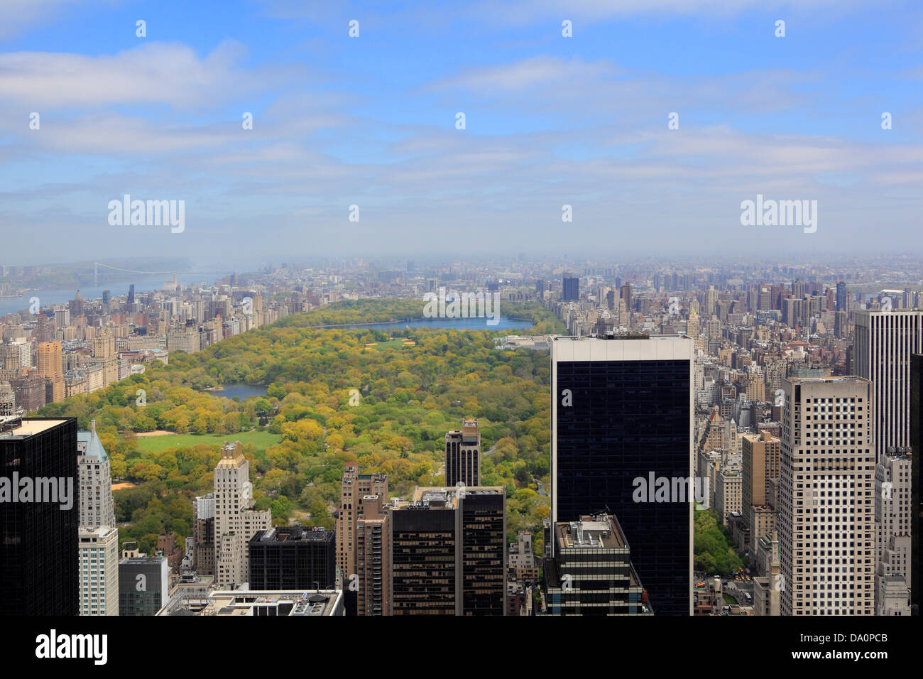 New york city skyline lookout hi-res stock photography and images - Alamy