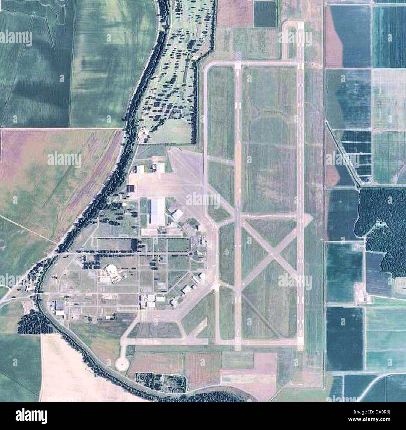 Mid Delta Regional Airport in Mississippi, as shown in 2006 USGS ...