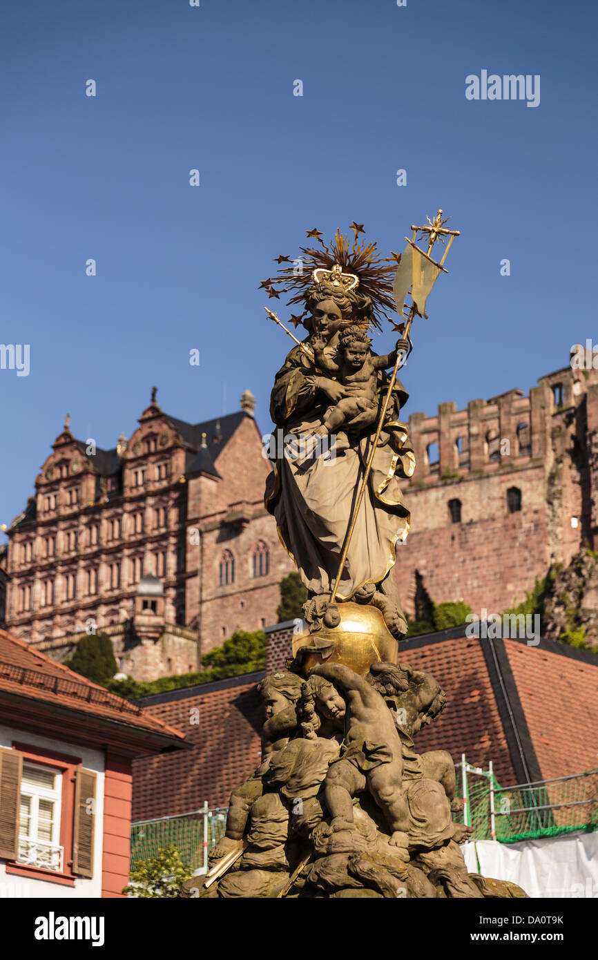 Statue of the Virgin Mary and Jesus in the Kornmarkt, Heidelberg ...
