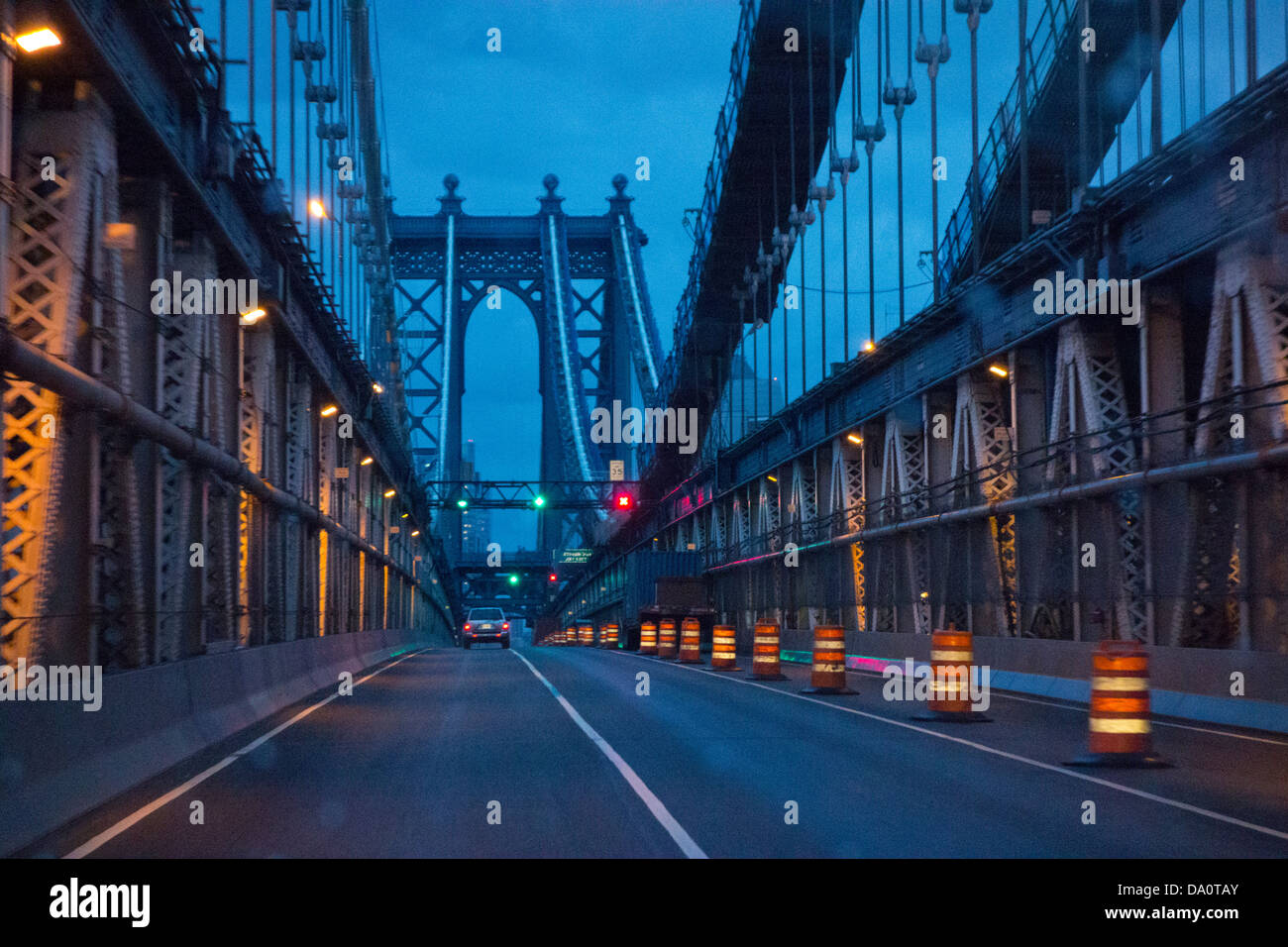 Manhattan bridge construction hi-res stock photography and images - Alamy
