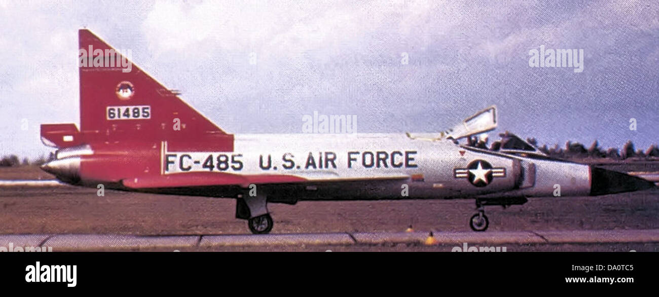 Convair f 102a delta dagger hi-res stock photography and images - Alamy