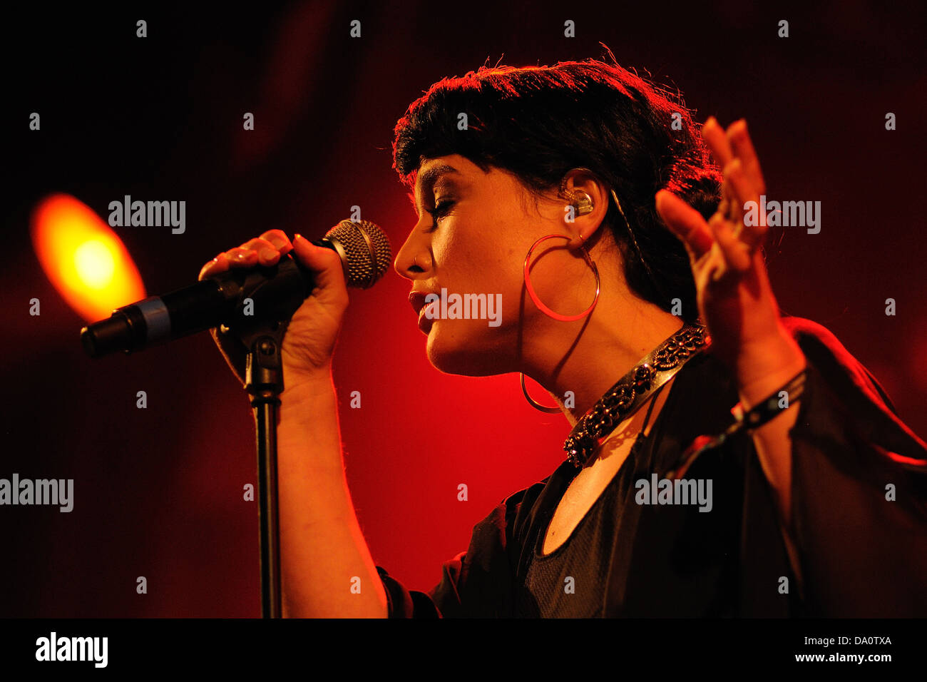 Barcelona may 23 jessie ware hi-res stock photography and images - Alamy