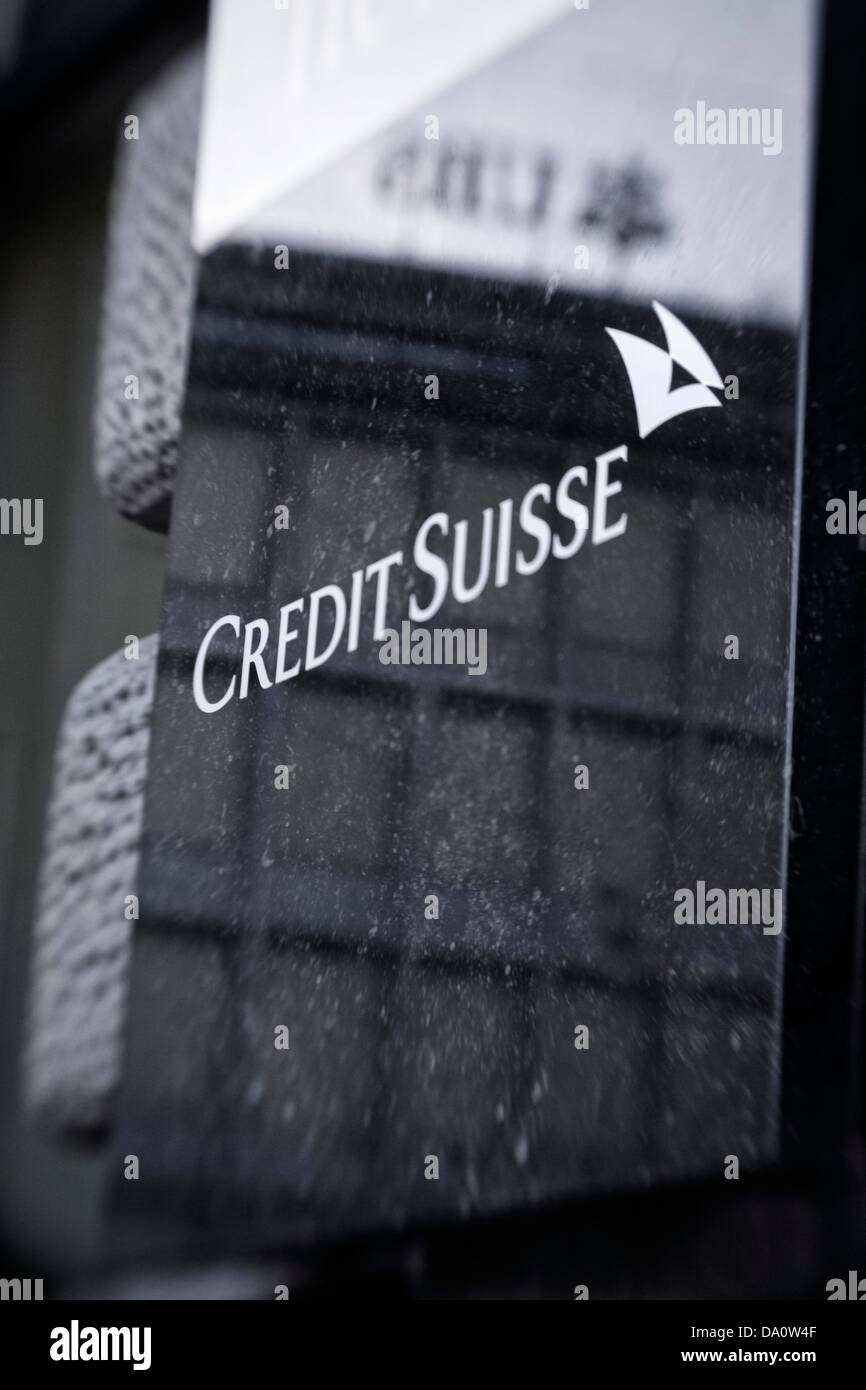 Credit suisse logo hi-res stock photography and images - Alamy