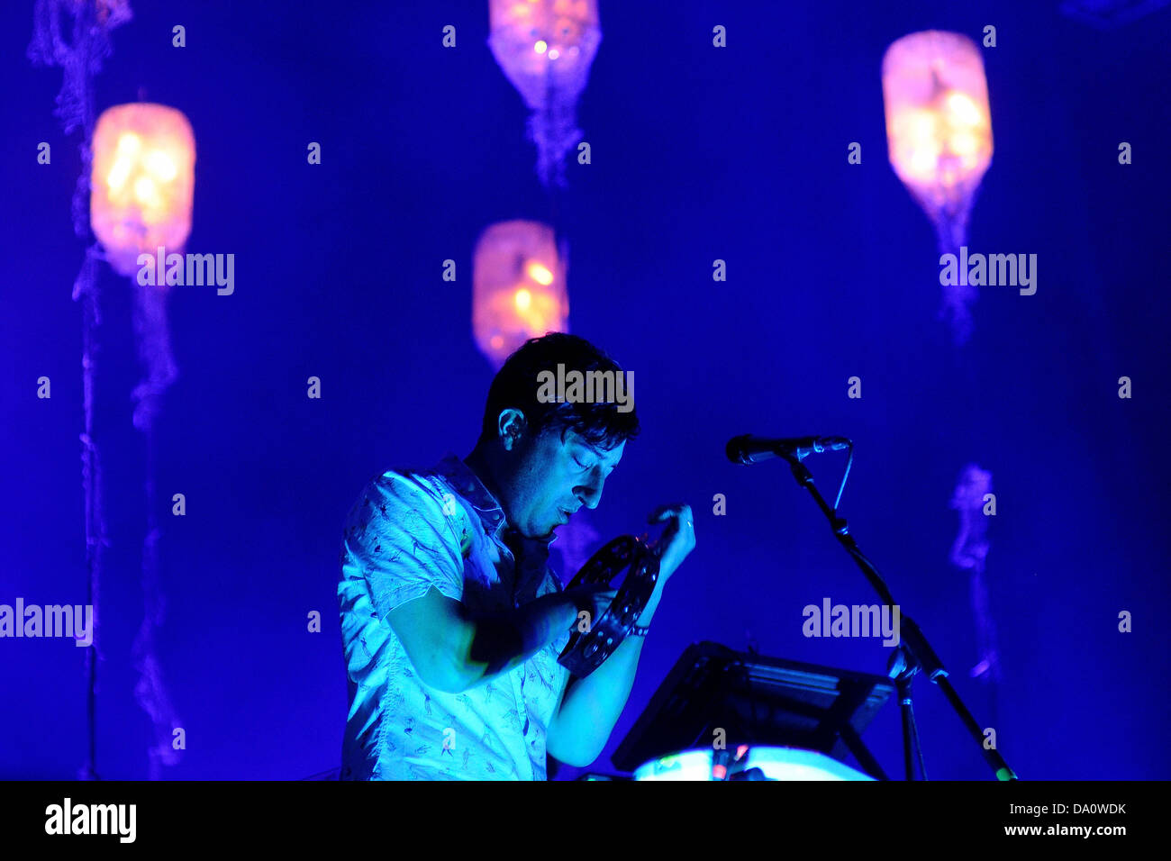 BARCELONA - MAY 23: Grizzly Bear band performs at Heineken Primavera ...