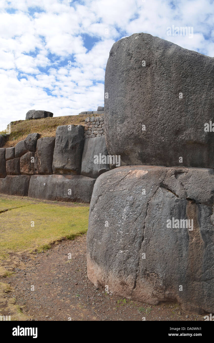 Inca stone walls hi-res stock photography and images - Alamy