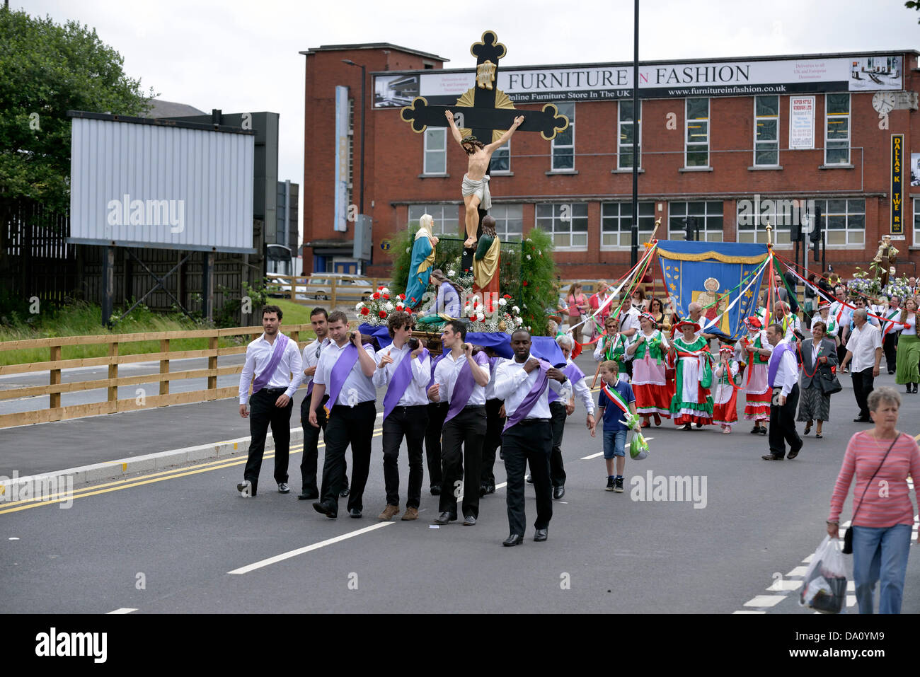 Madonna del rosario procession hi-res stock photography and images - Alamy