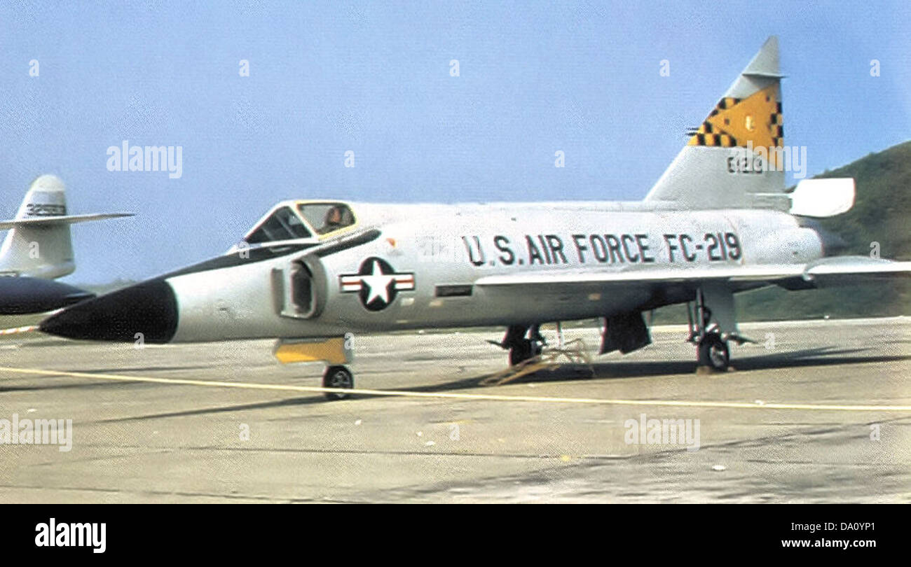 Delta dagger hi-res stock photography and images - Alamy