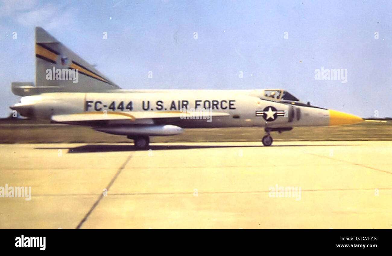 The 326th Fighter-Interceptor Squadron operated the F-102 Delta Dagger ...